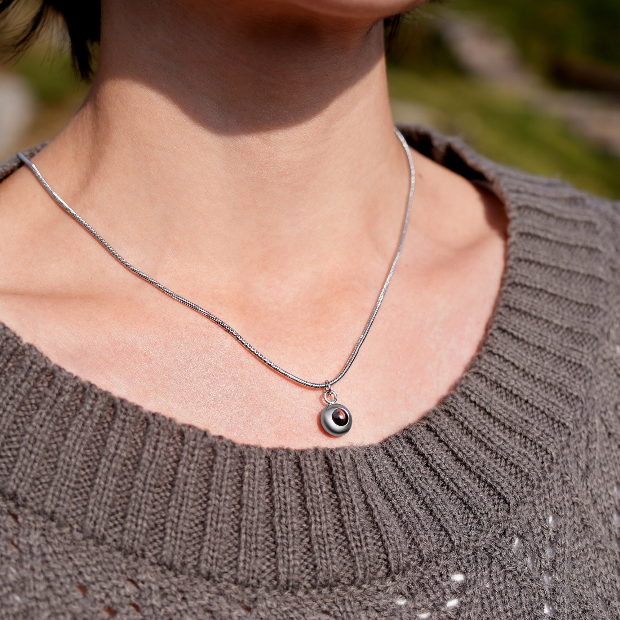 Photo Jewels - Custom Photo Projection, Necklaces, Rings, Bracelets.